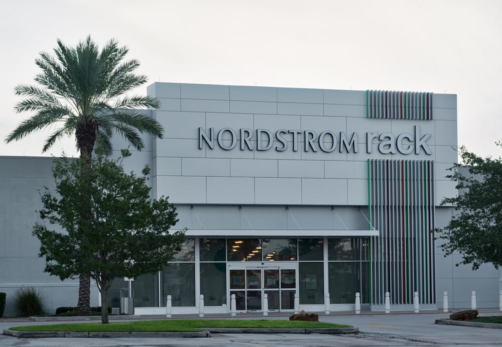 Nordstrom SWOT Analysis