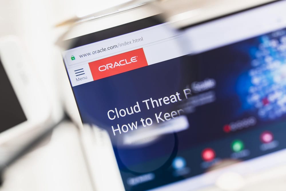 Oracle SWOT Analysis: 3 Strengths and Weaknesses