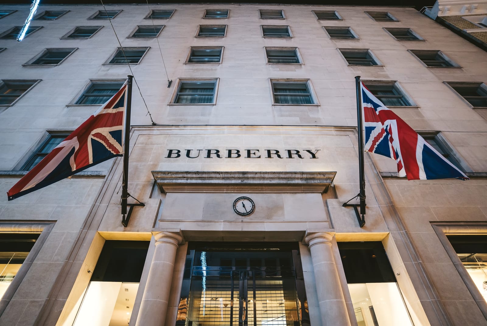 Burberry PESTLE Analysis: 6 Factors Impacting the Luxury Fashion Brand