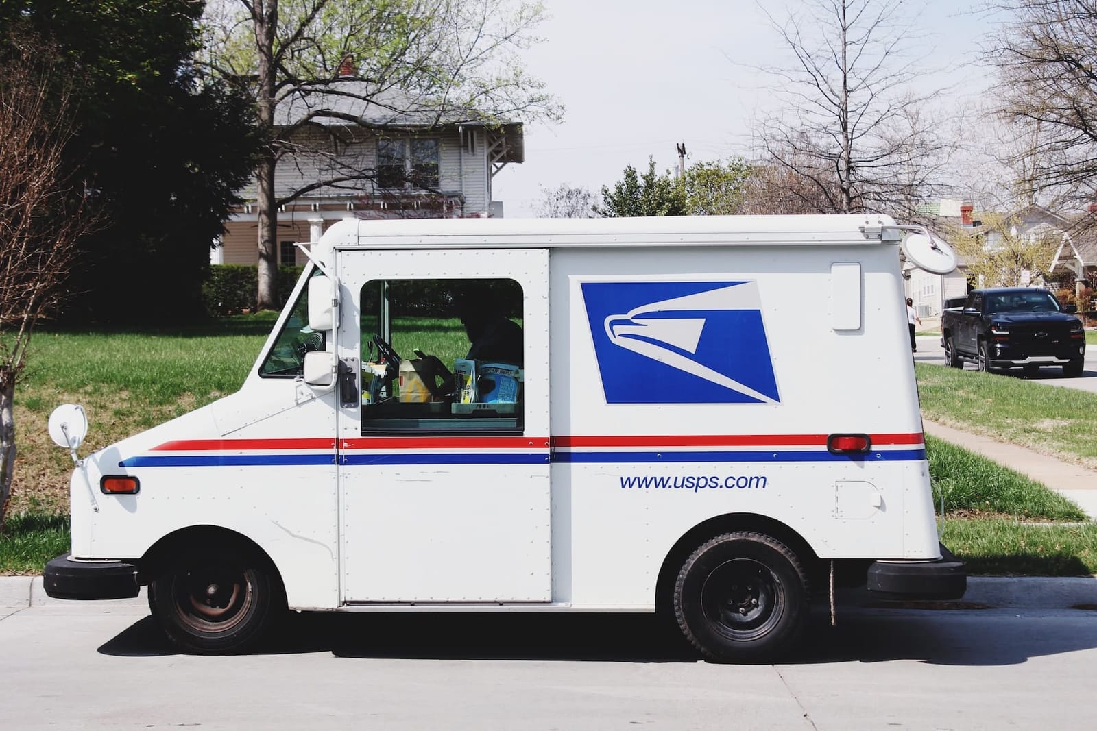 USPS SWOT Analysis: Traditional Postal Service in a Digital World