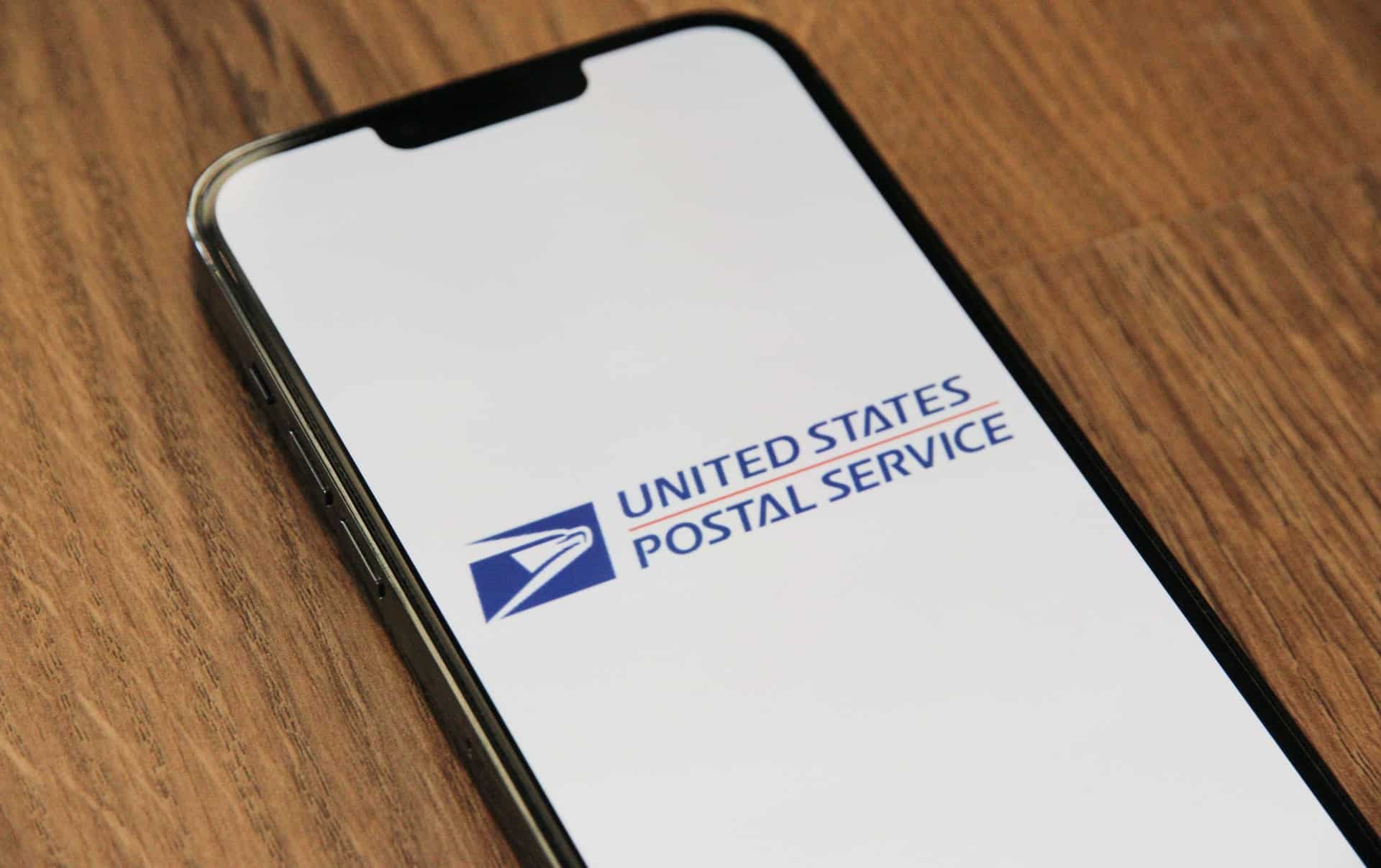 USPS SWOT Analysis: Traditional Postal Service in a Digital World