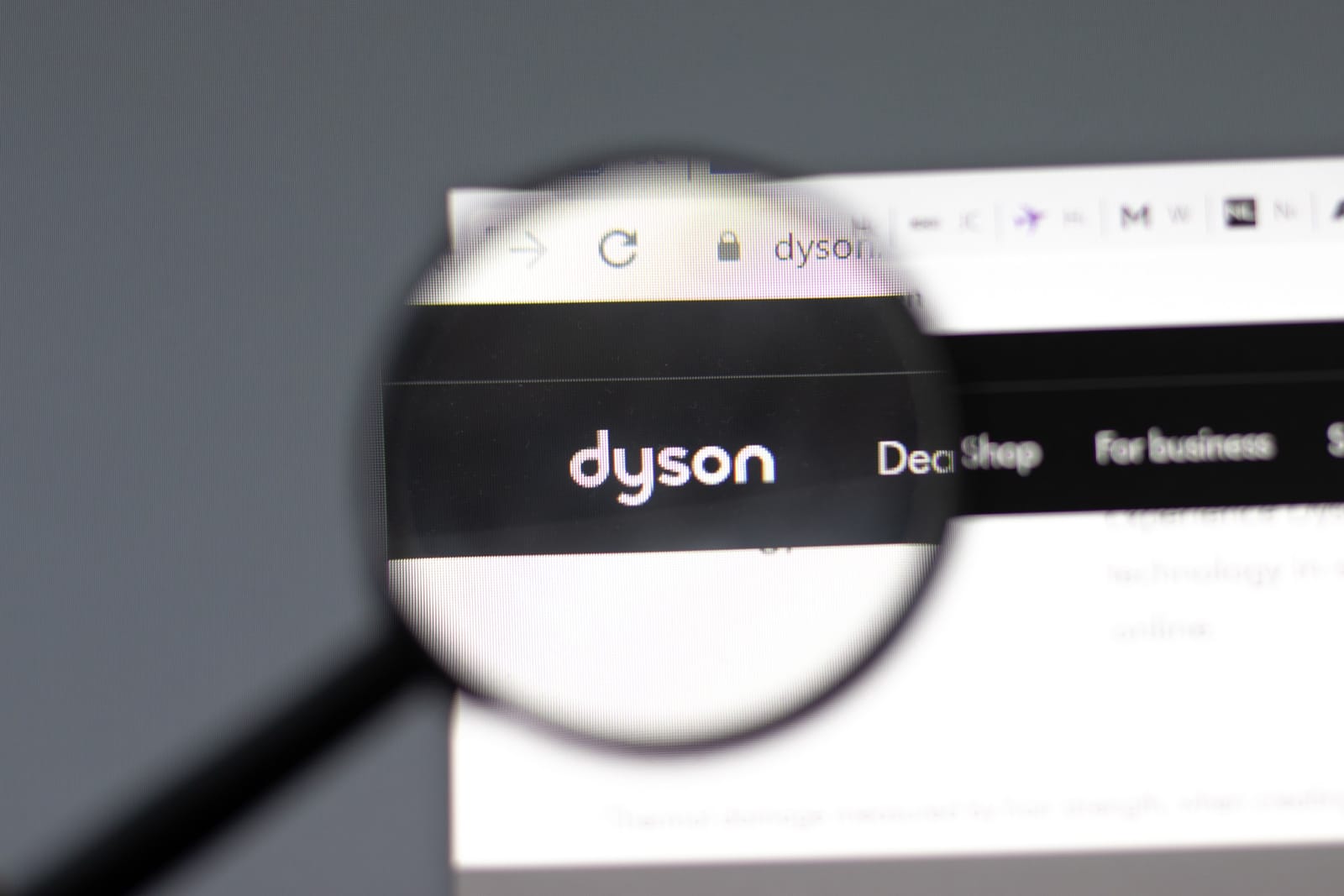 Dyson SWOT Analysis: Strong R&D, Weak International Presence