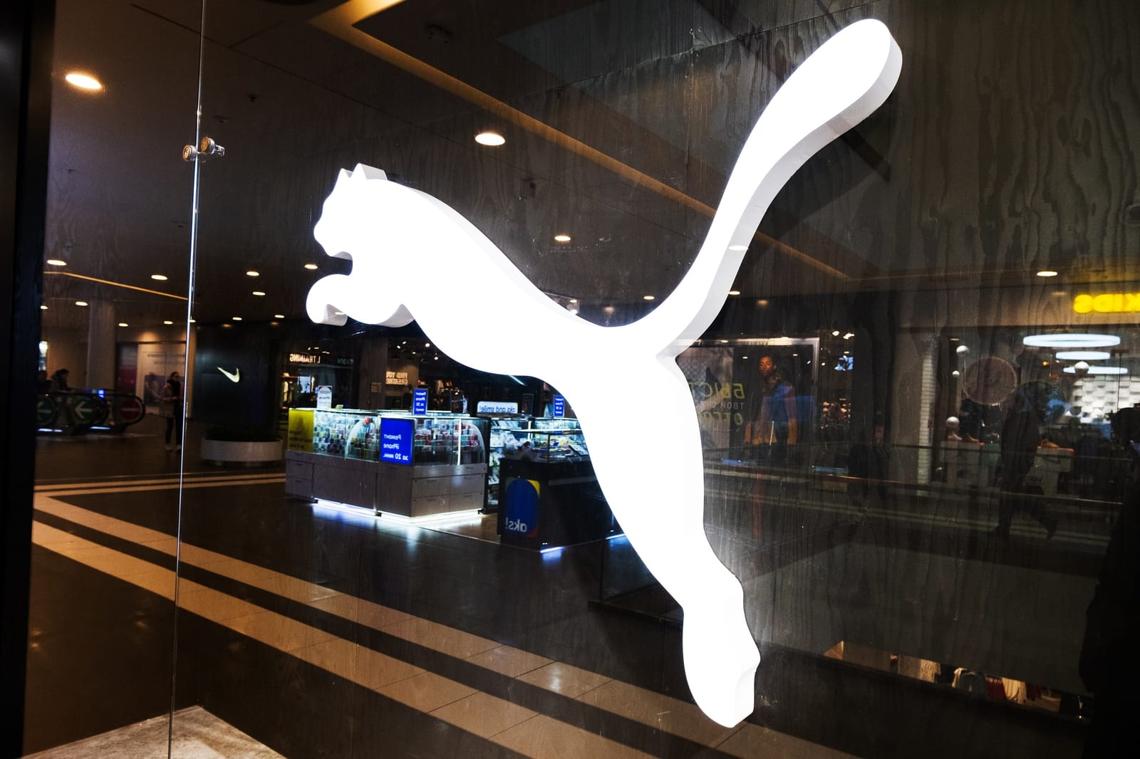 Puma PESTLE Analysis: 10 Important Factors for the Sportswear Company